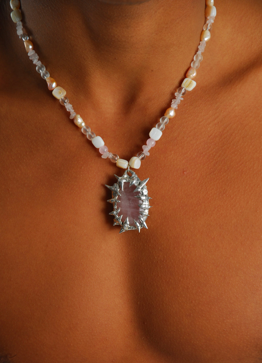 Arya - monoklin pearl chain – Eclipse.Studios